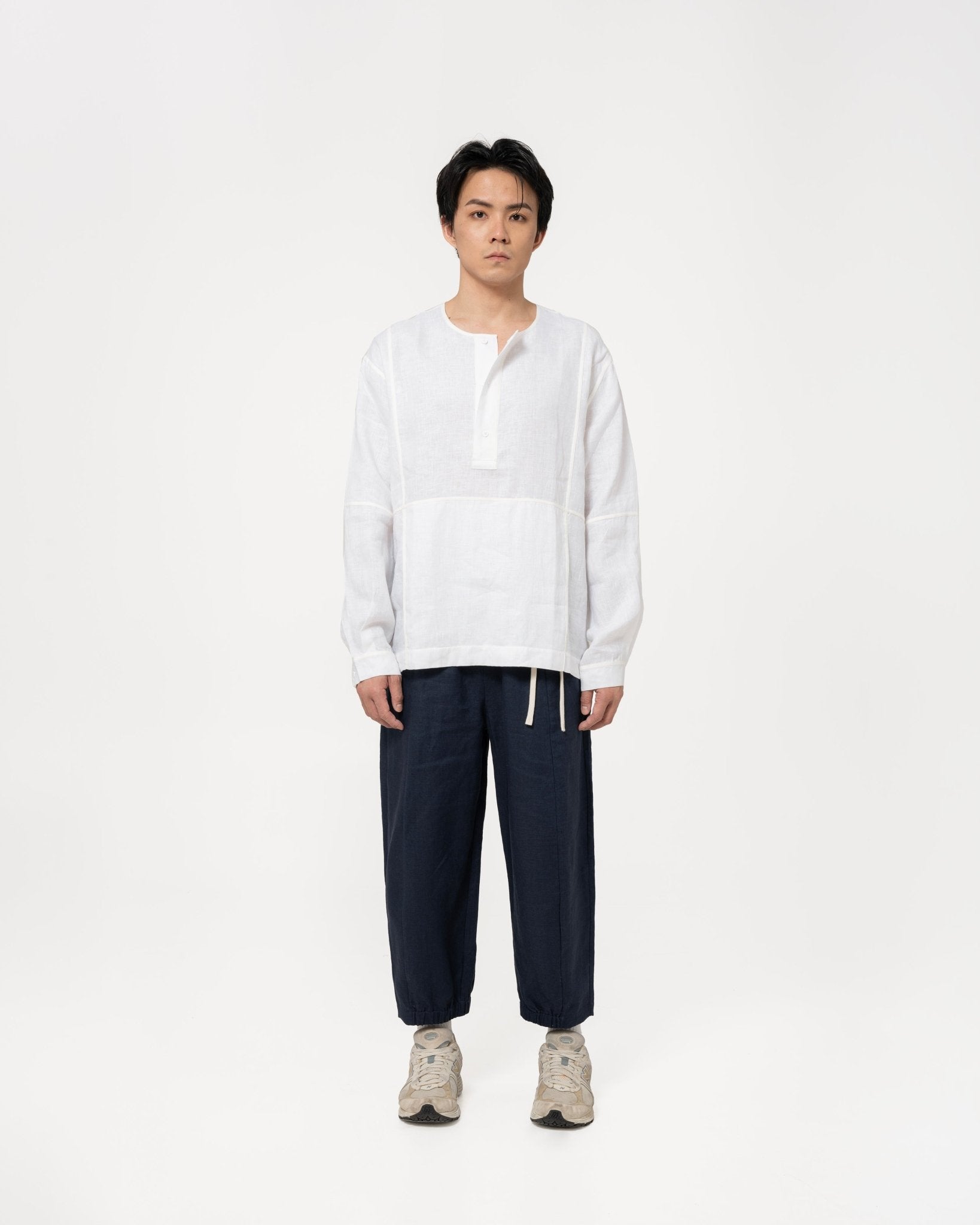 Oversized Linen Grid Shirt – G R A Y E