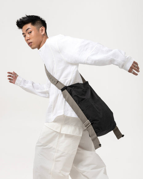 Morph Sling – G R A Y E